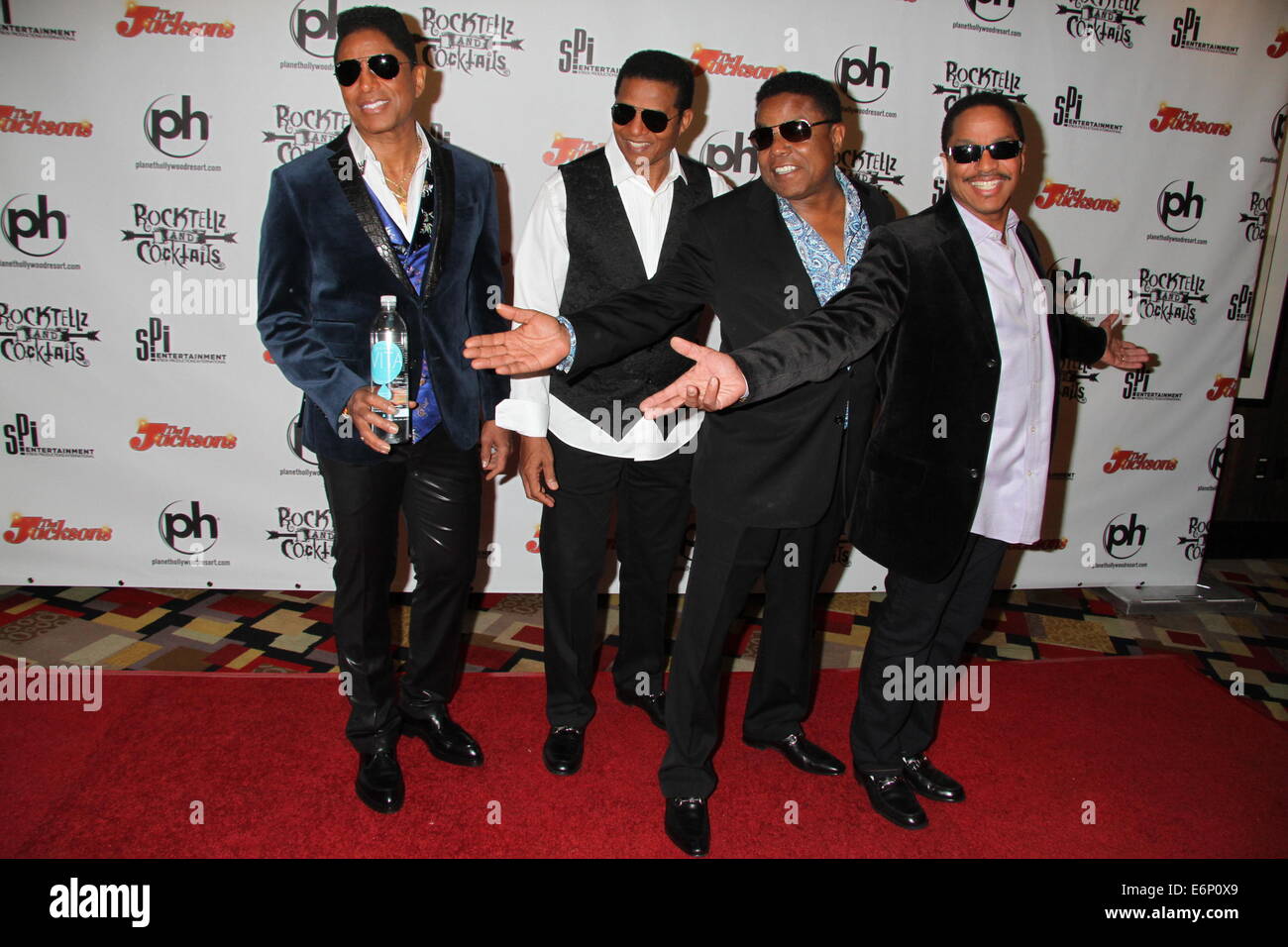RockTellz & Cocktails Present THE JACKSONS at Planet Hollywood Resort ...