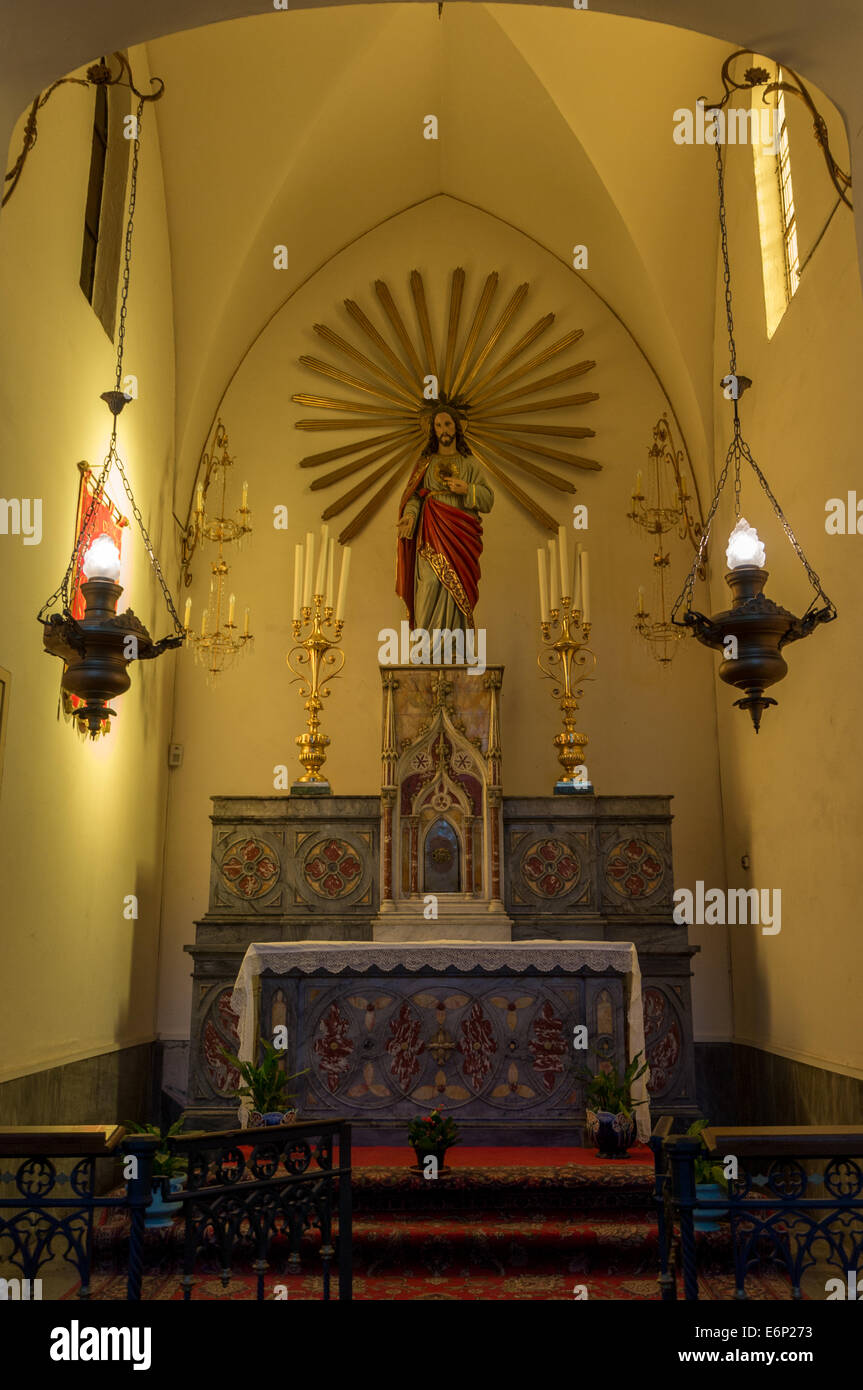 Small altar hi-res stock photography and images - Alamy