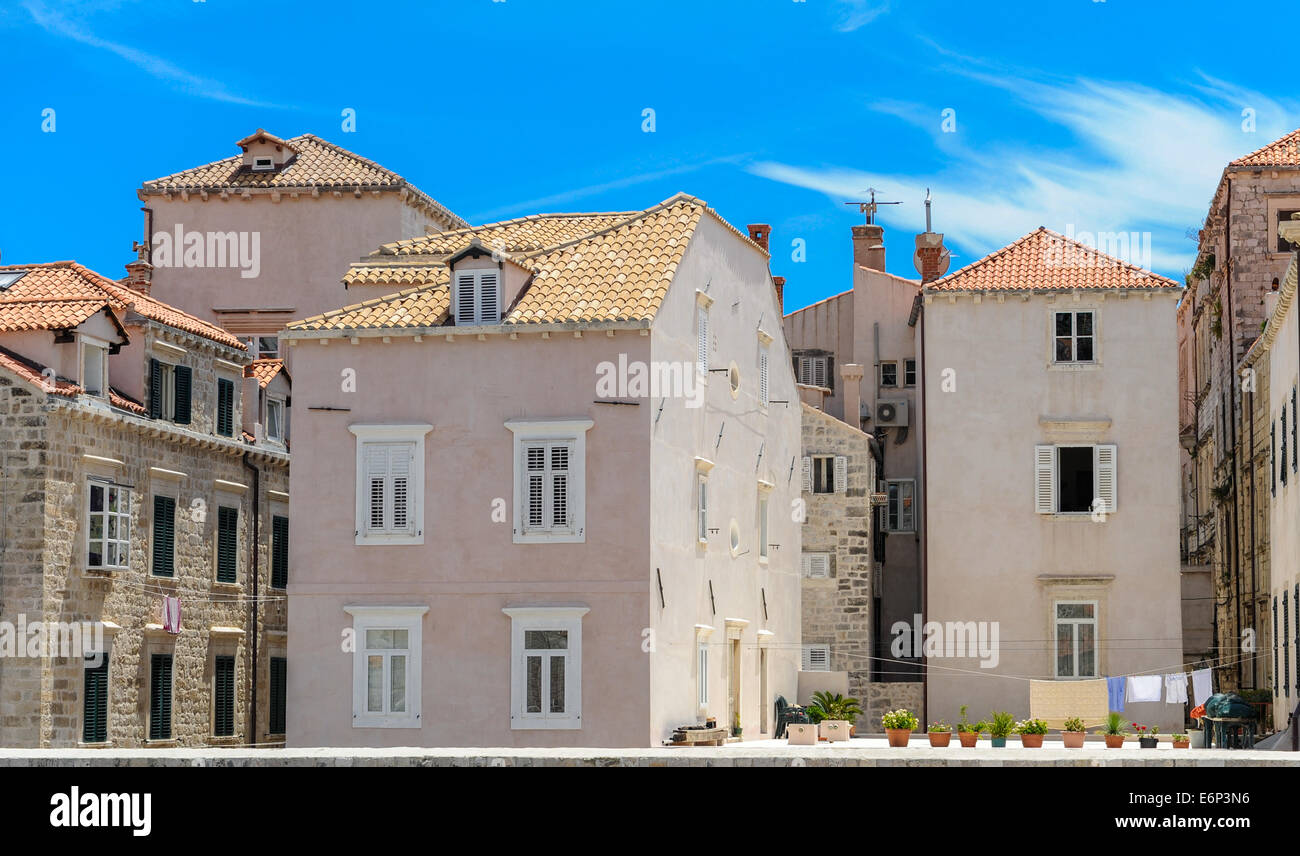Multi storey windows hi-res stock photography and images - Alamy