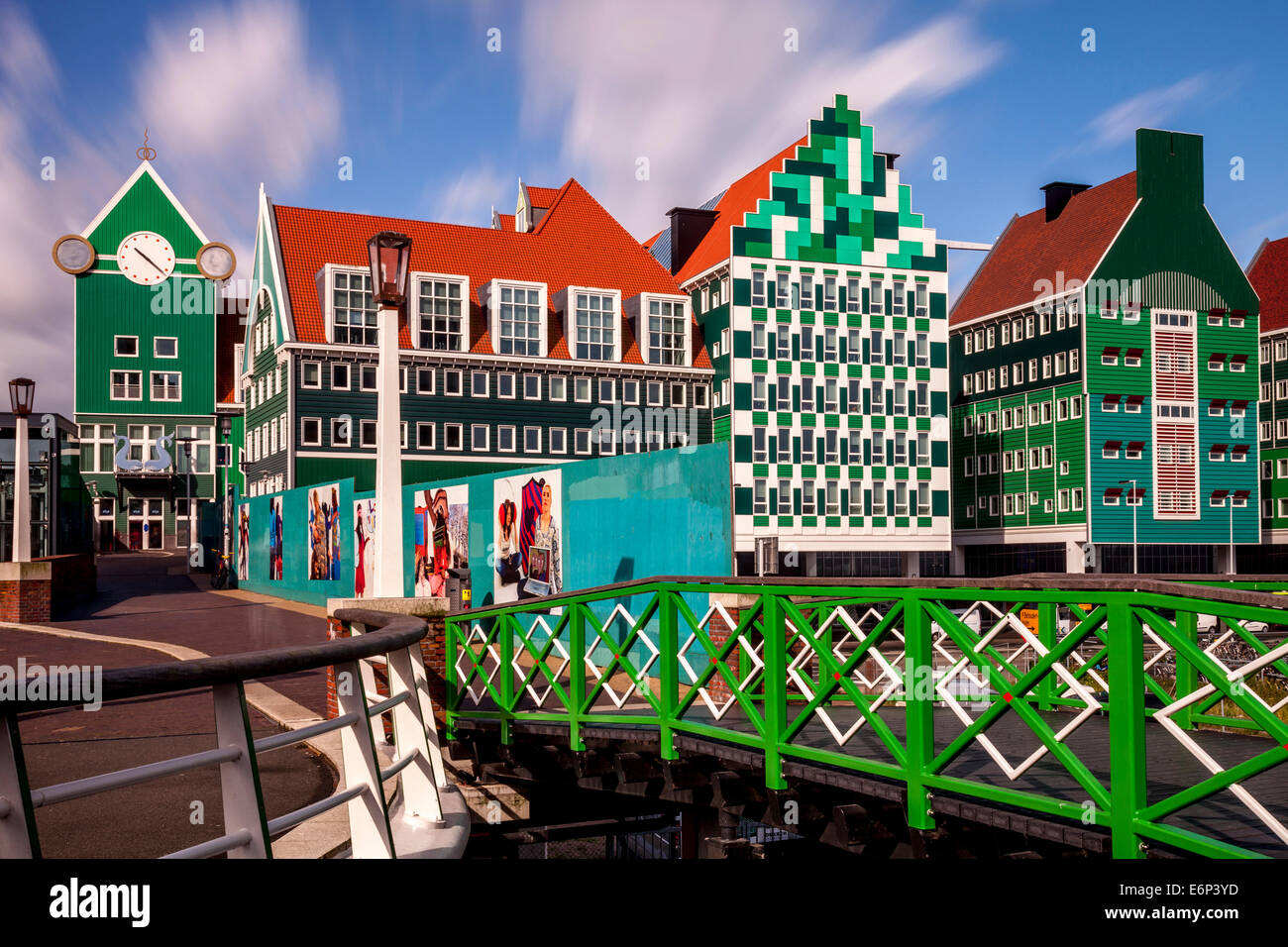 Stunning buildings structures hi-res stock photography and images - Alamy