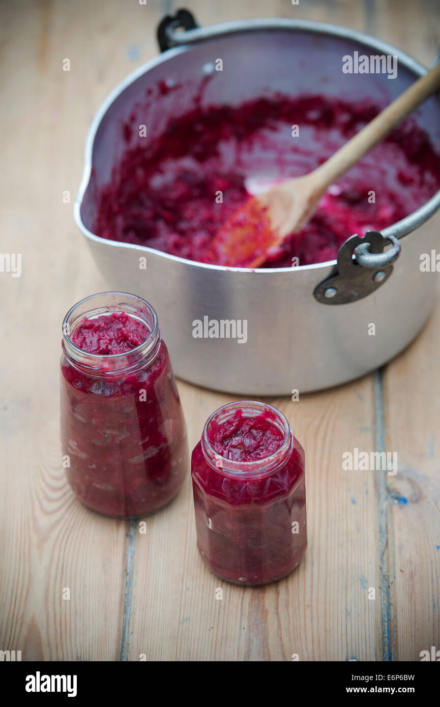 Homemade beetroot Chutney Stock Photo - Alamy