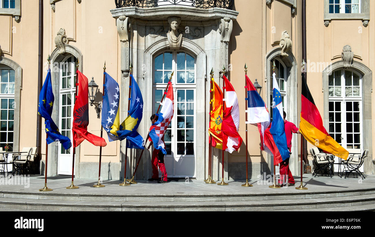 Angela merkel and european union hi-res stock photography and images ...