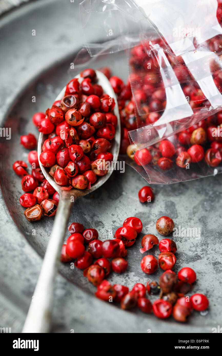 Pink peppercorn hi-res stock photography and images - Alamy