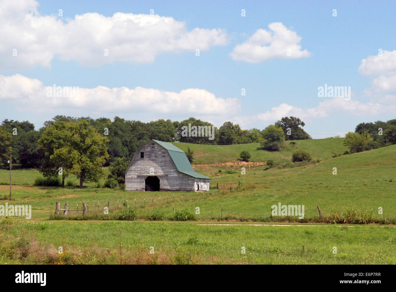USA, Kansas. Old Farm Barn Stock Photo - Alamy