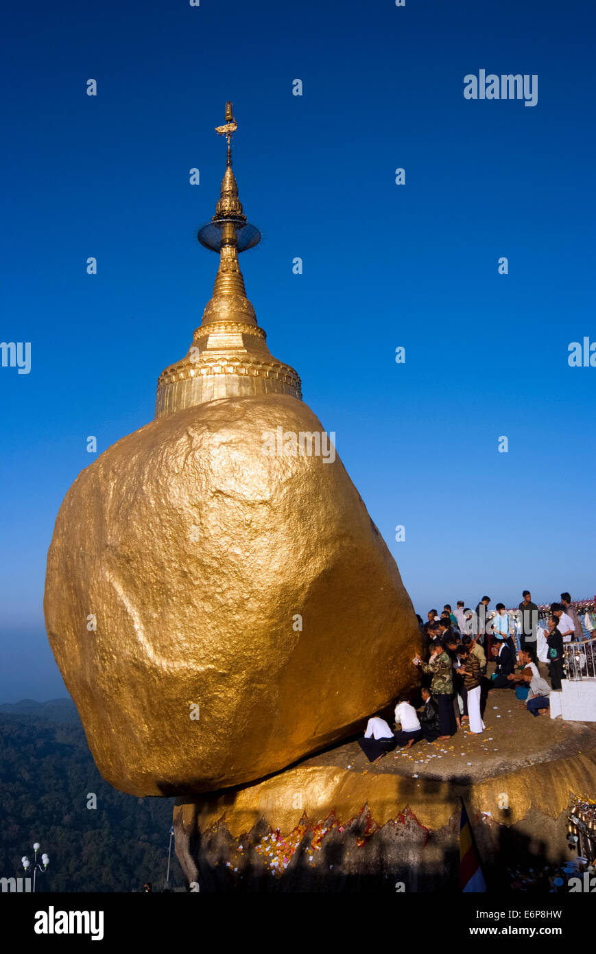 Kyaiktiyo Pagoda On The Golden Rock High Resolution Stock Photography ...