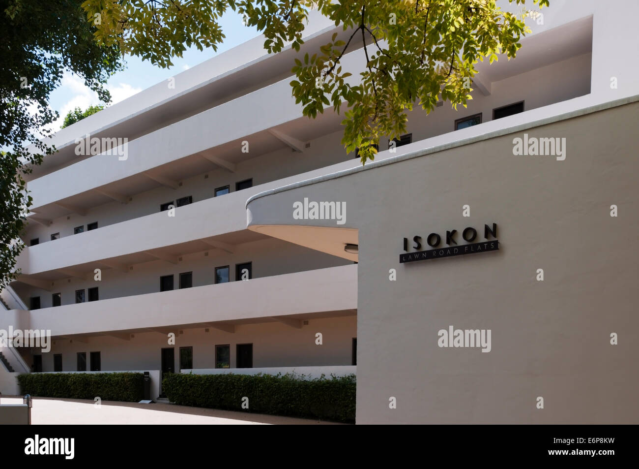 Isokon flats and hampstead hi-res stock photography and images - Alamy