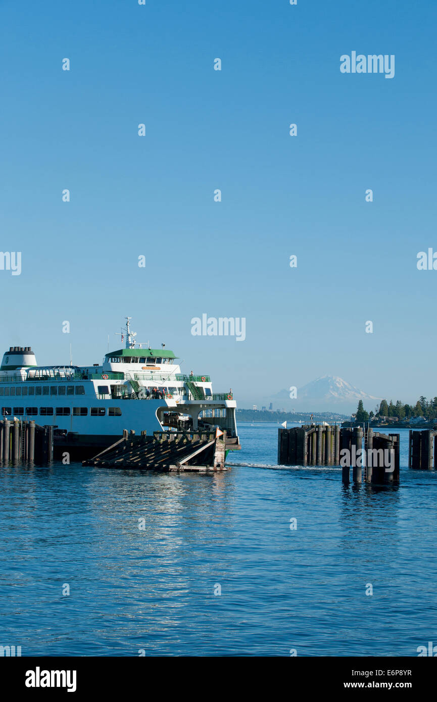 Ferryboat 'Spokane' leaving the dock at Kingston with Mt. Rainier in ...