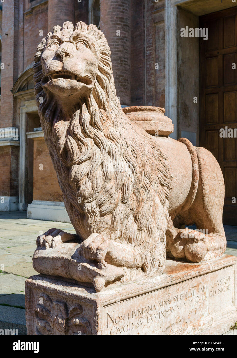 Reggio emilia statue hi-res stock photography and images - Alamy