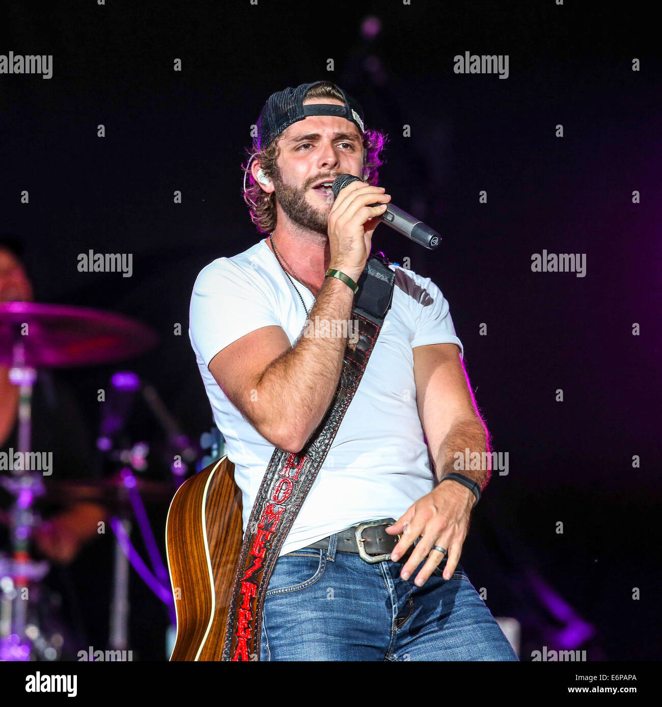 Raleigh, North Carolina, USA. 21st Aug, 2014. Music artist THOMAS RHETT ...