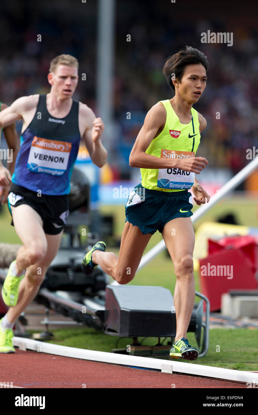 Andy VERNON & Suguru OSAKO, 2 Mile Men's race Diamond League 2014 ...