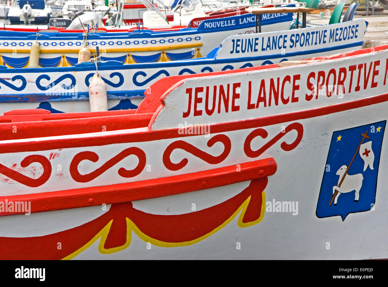 Red joust boat hi-res stock photography and images - Alamy