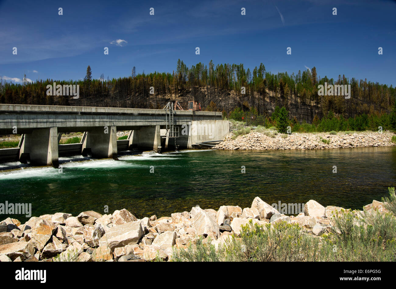 Fish weir hi-res stock photography and images - Alamy