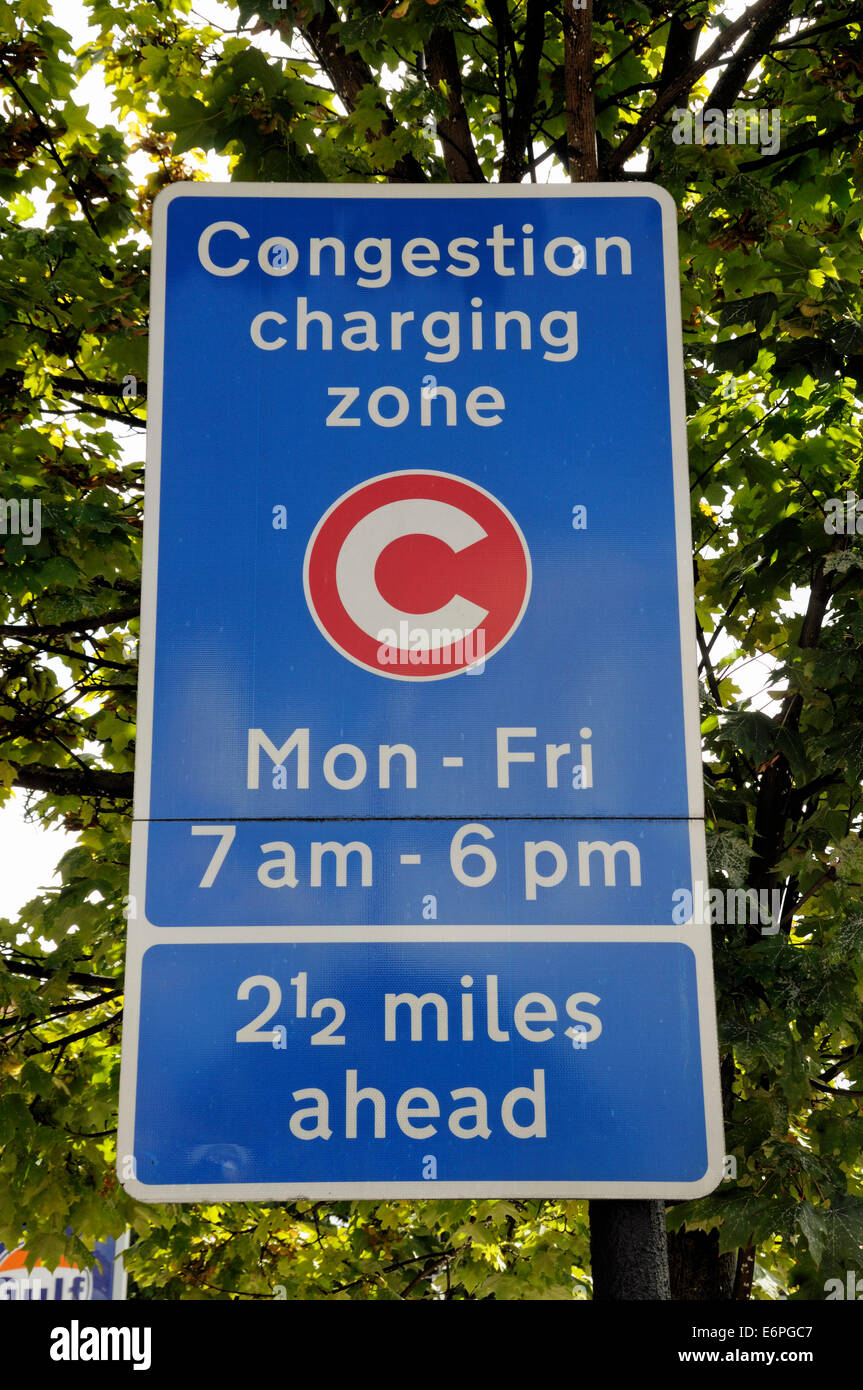 Congestion Charge Zone ahead sign Stock Photo - Alamy