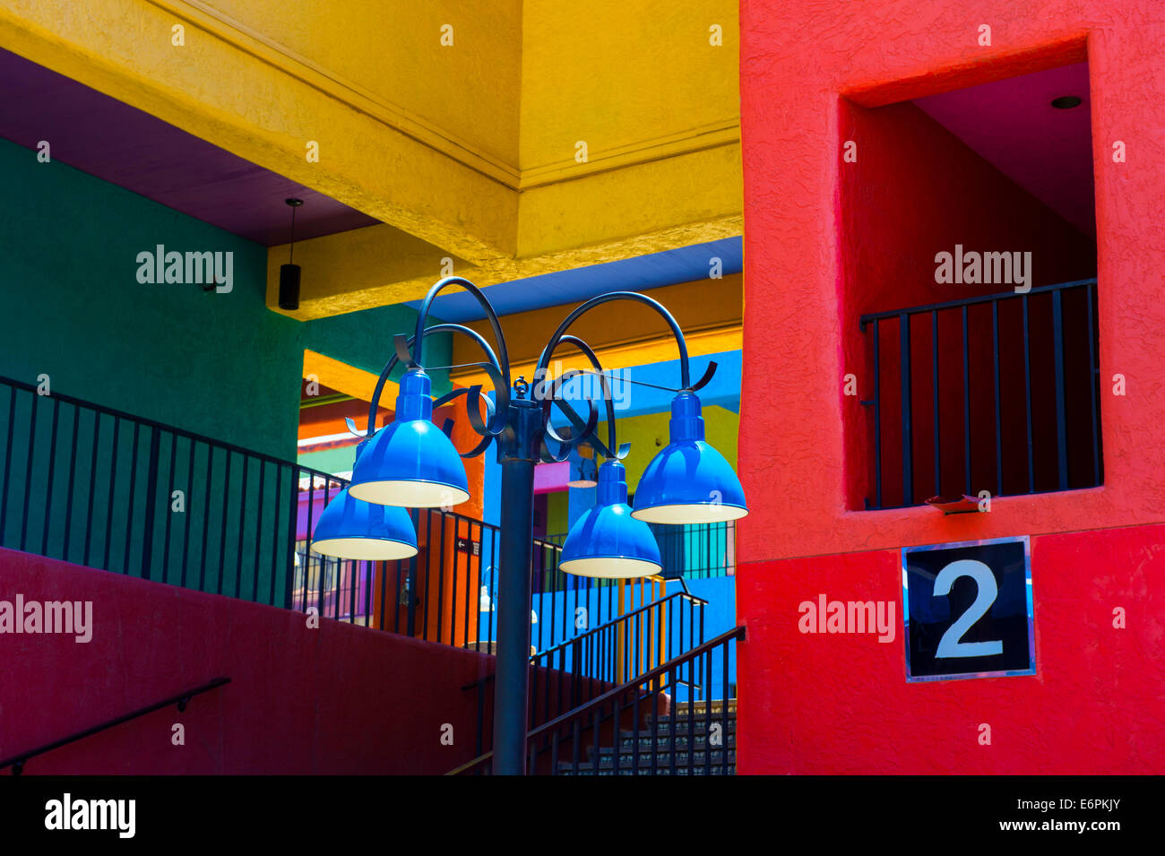 Colorful adobe house arizona hi-res stock photography and images - Alamy