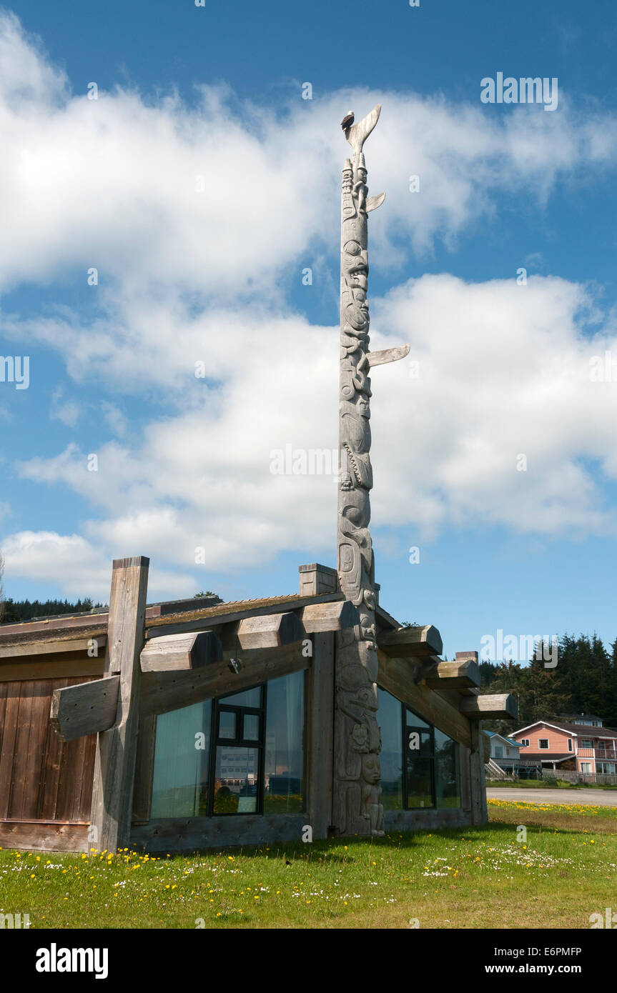 Elk203-4511v Canada, British Columbia, Haida Gwaii, Skidegate, Bill ...