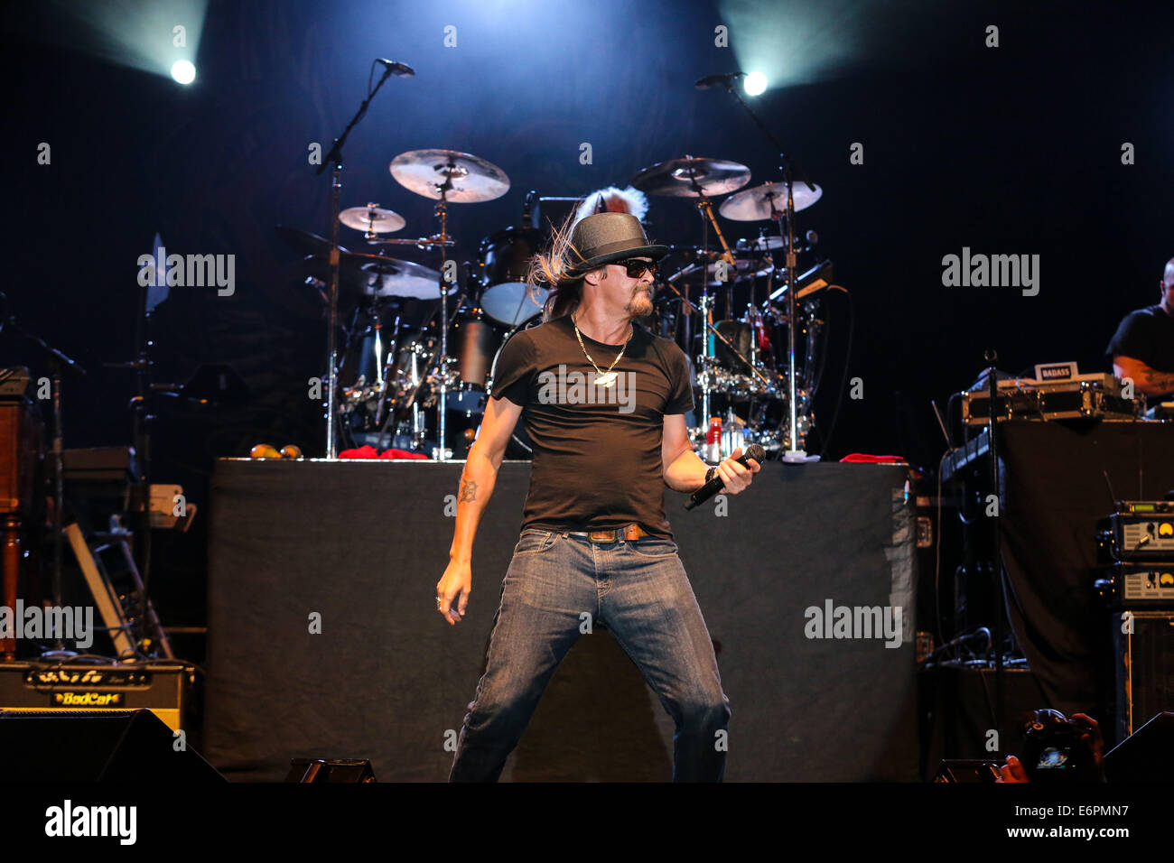 Andy day performer hi-res stock photography and images - Alamy