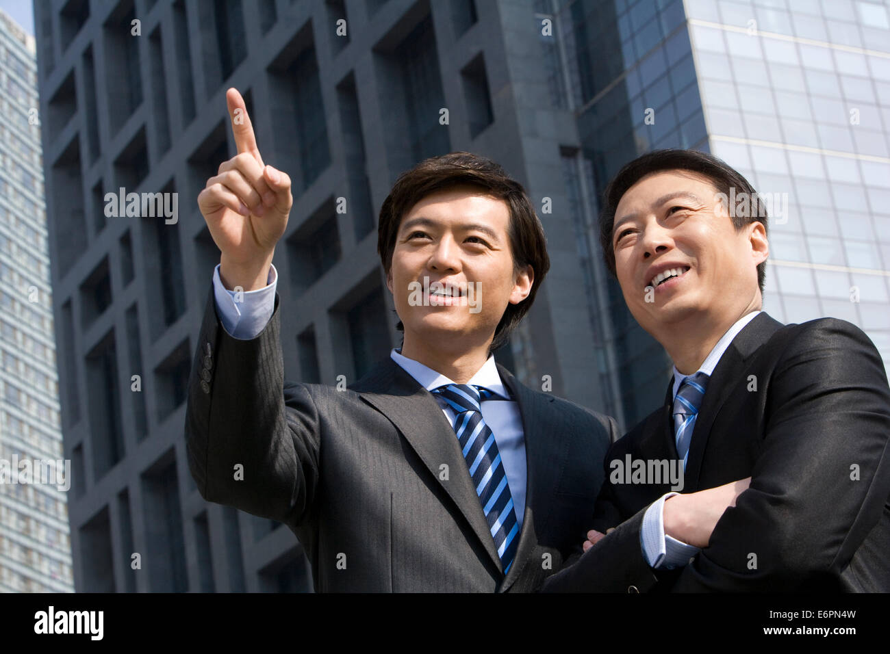 Team building à distance hi-res stock photography and images - Alamy