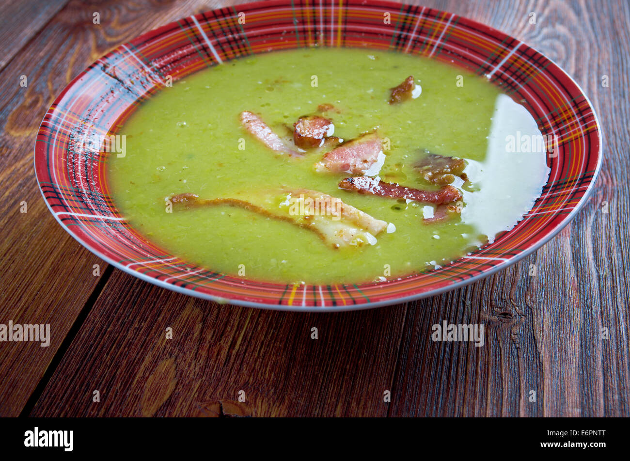 Pea soup london hi-res stock photography and images - Alamy