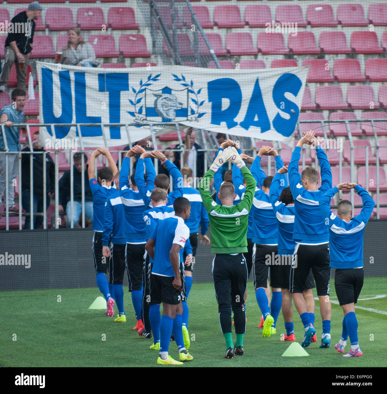 Pec zwolle fans hi-res stock photography and images - Alamy