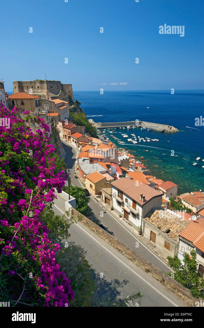 Coastal town of Scilla, Costa Viola, Calabria, Italy Stock Photo - Alamy