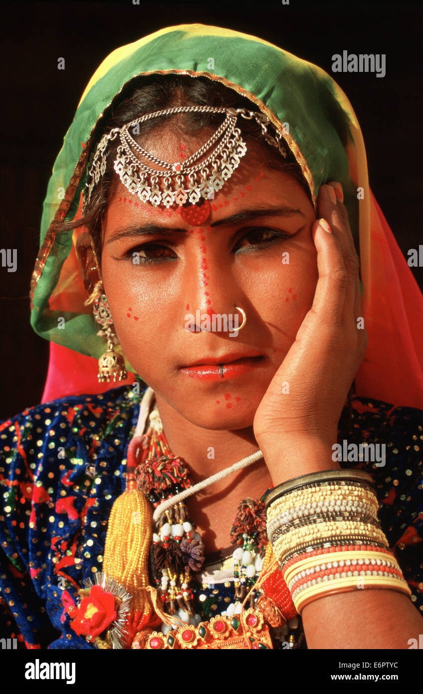 Hindu girl traditionally dressed at the time of the Diwali festival ...