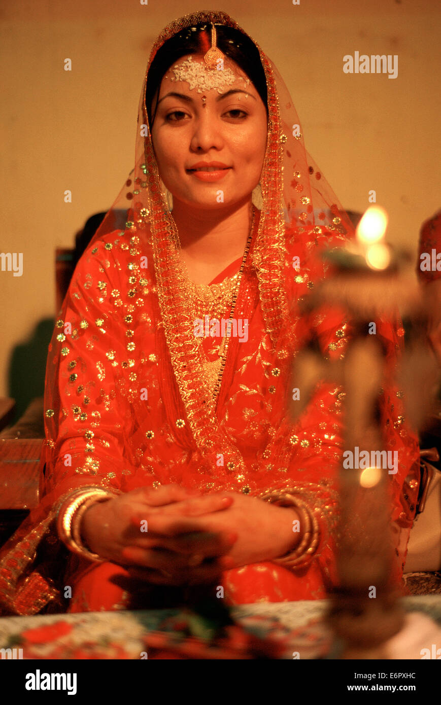 Nepalese woman traditional dress hi-res stock photography and images ...