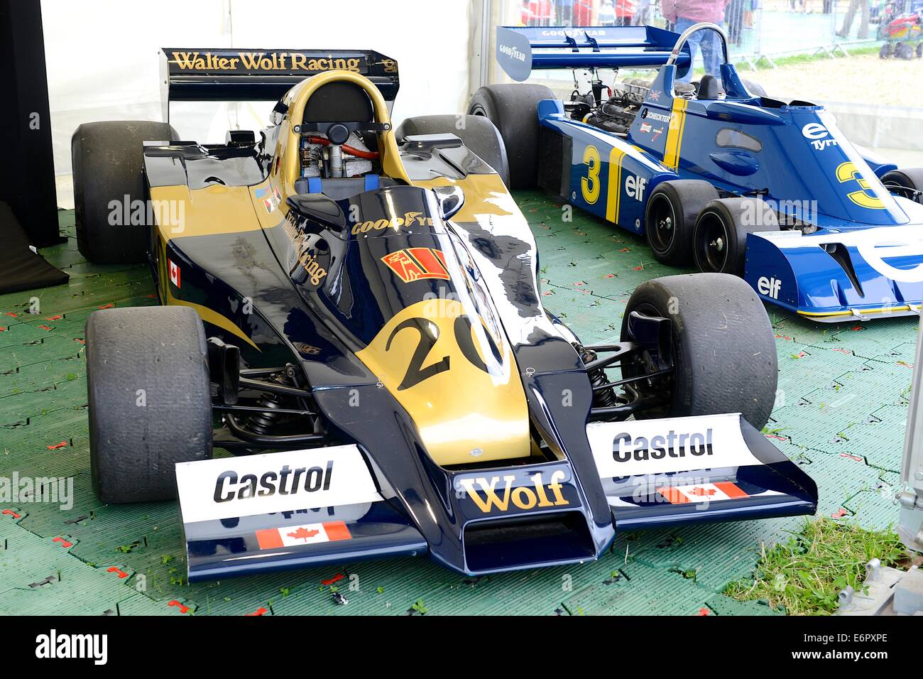 Carfest south in aid children hi-res stock photography and images - Alamy