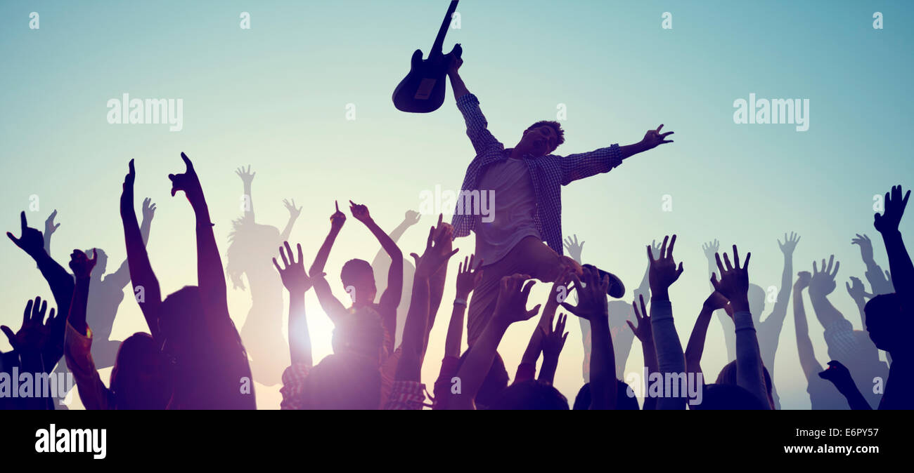 Back crowd people on concert hi-res stock photography and images - Alamy