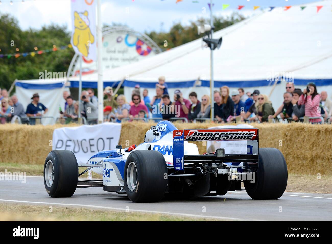 Arrows A18 F1 car at Chris Evans' CarFest South in aid of Children In ...
