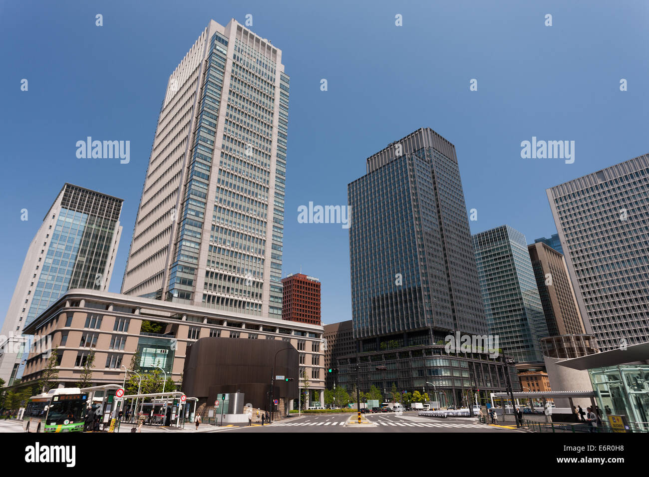Marunouchi building and shin marunouchi building hi-res stock ...