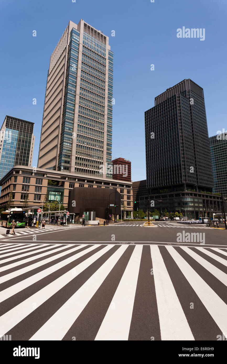 Marunouchi building and shin marunouchi building hi-res stock ...
