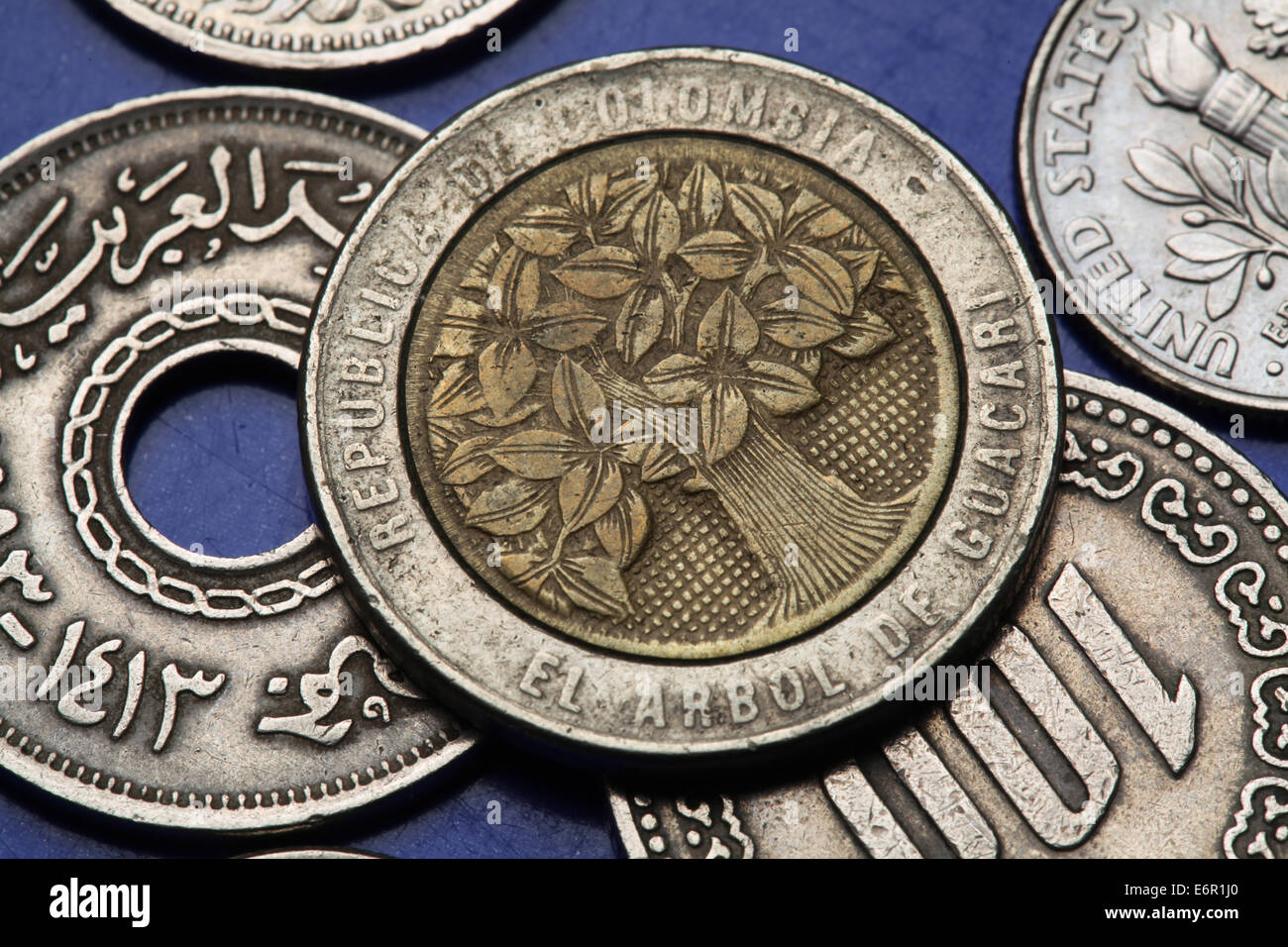 Coins of Colombia. Guacari Tree depicted in the Colombian five hundred ...
