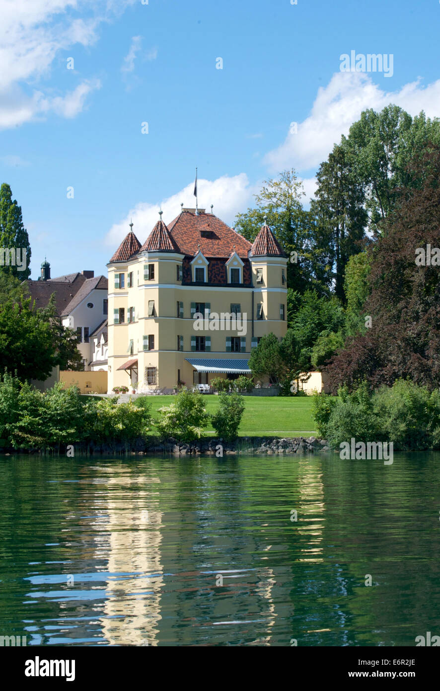 Feldafing, Germany. 28th Aug, 2014. Schloss Garatshausen at Lake ...