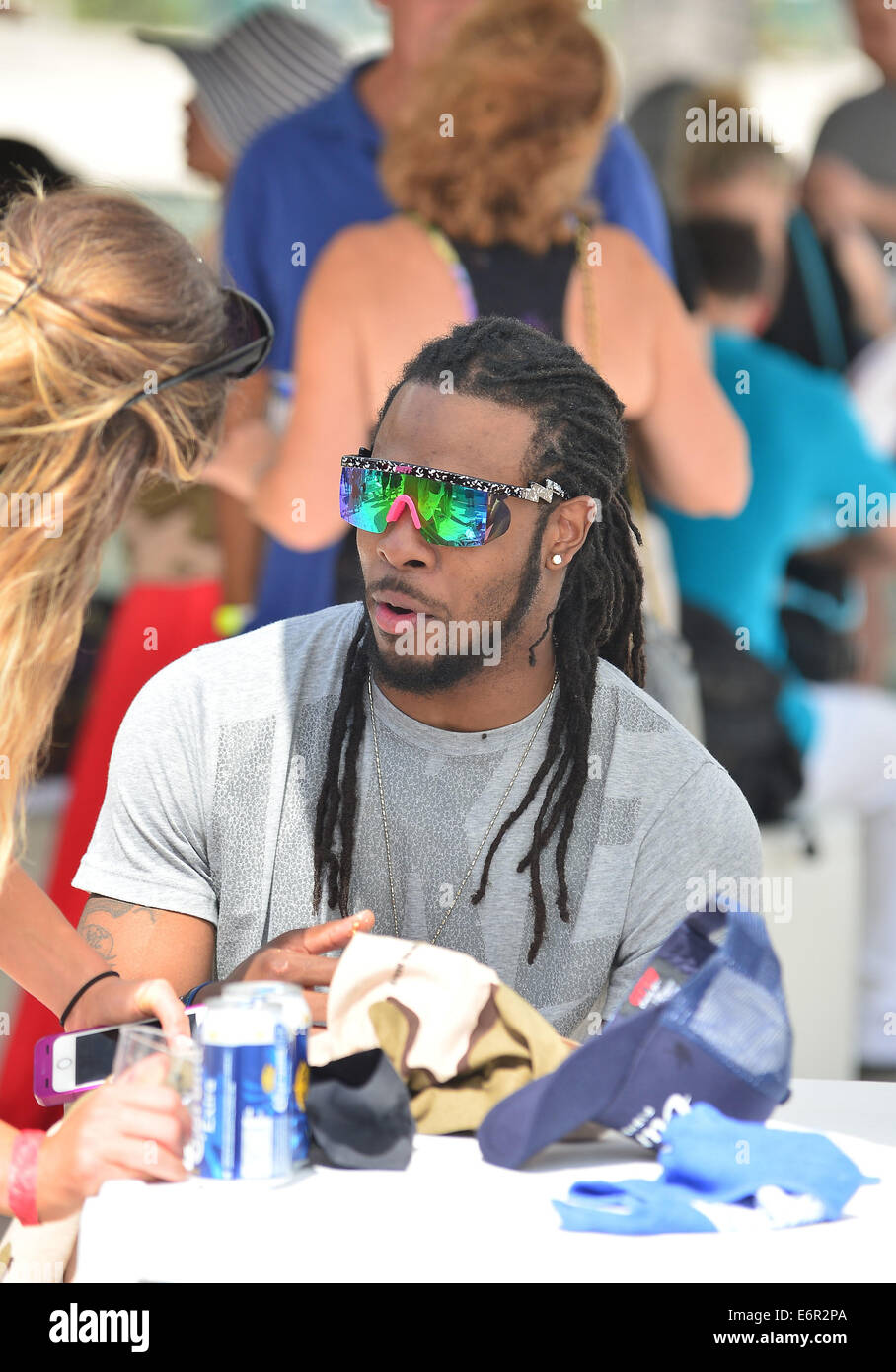 Chefs and Sports Illustrated Swimwear Models Volleyball Tournament ...