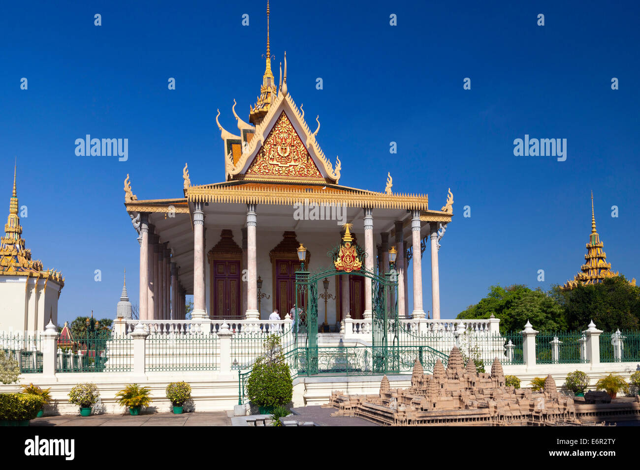 Royal Palace, Phnom Penh, Cambodia Stock Photo - Alamy