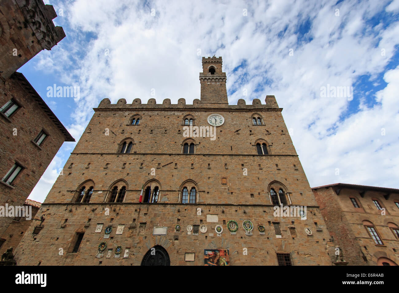 Volterra arch hi-res stock photography and images - Alamy