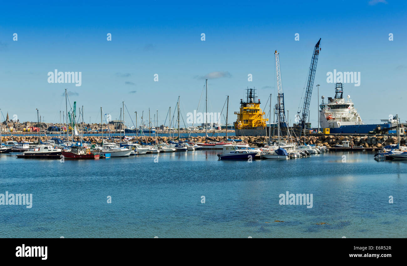 PETERHEAD HARBOUR ABERDEENSHIRE SCOTLAND AND THE YACHT MARINA LOOKING ...