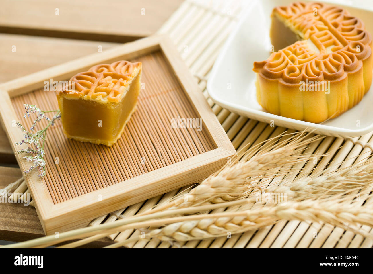 Mooncake slice hi-res stock photography and images - Alamy