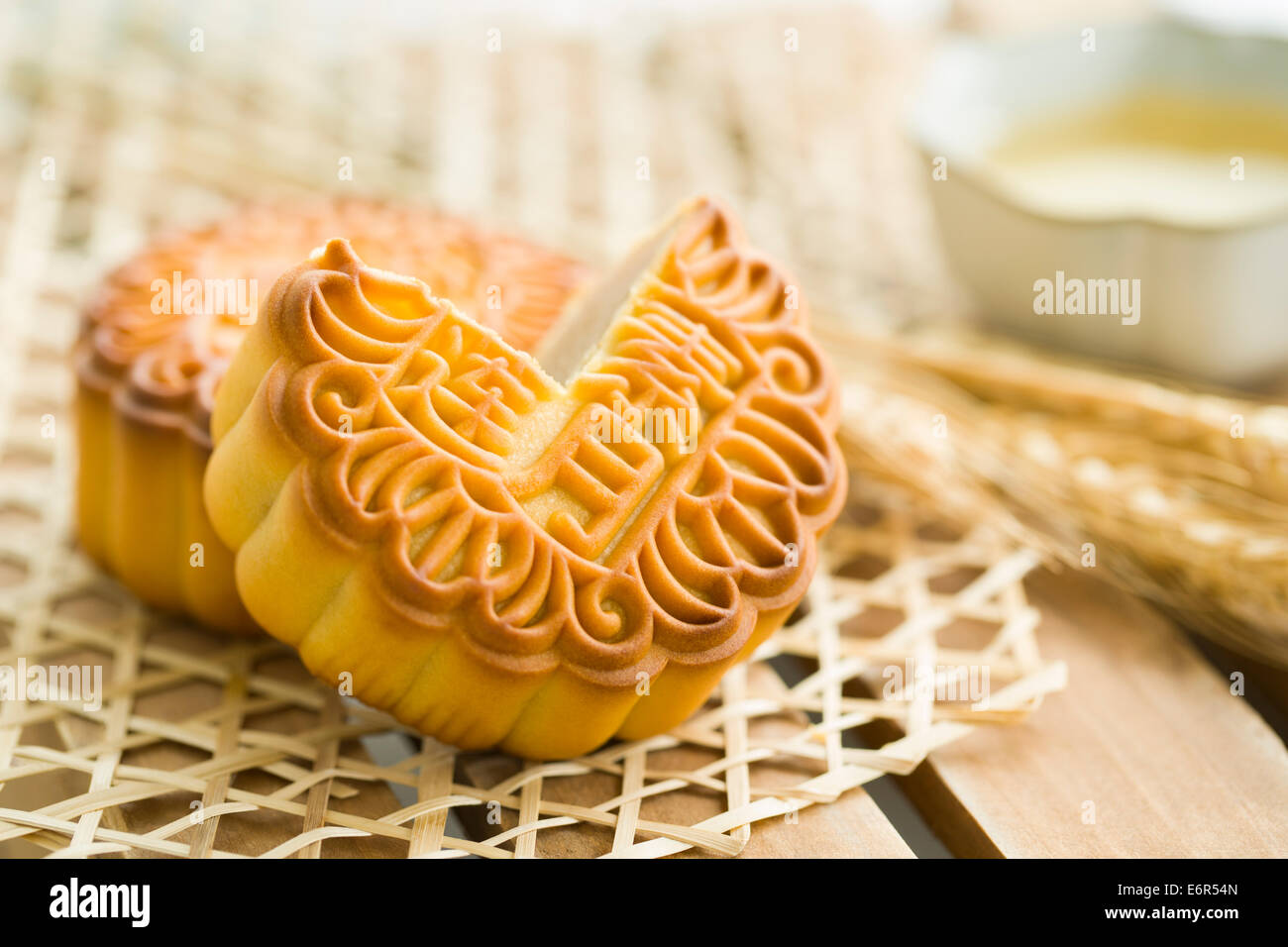 Horizontal frame moon cake hi-res stock photography and images - Alamy