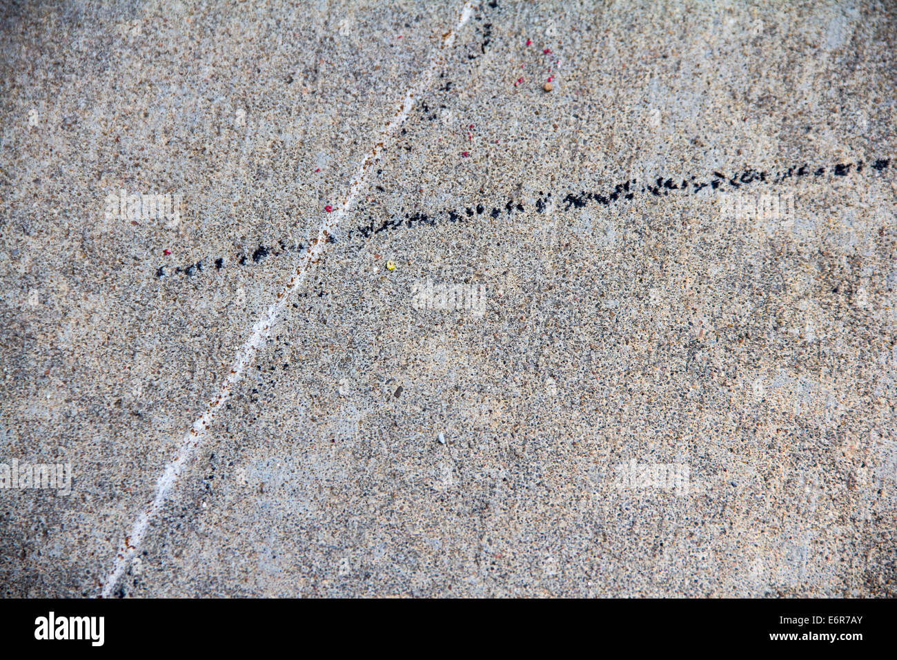 Driveway chalk hi-res stock photography and images - Alamy