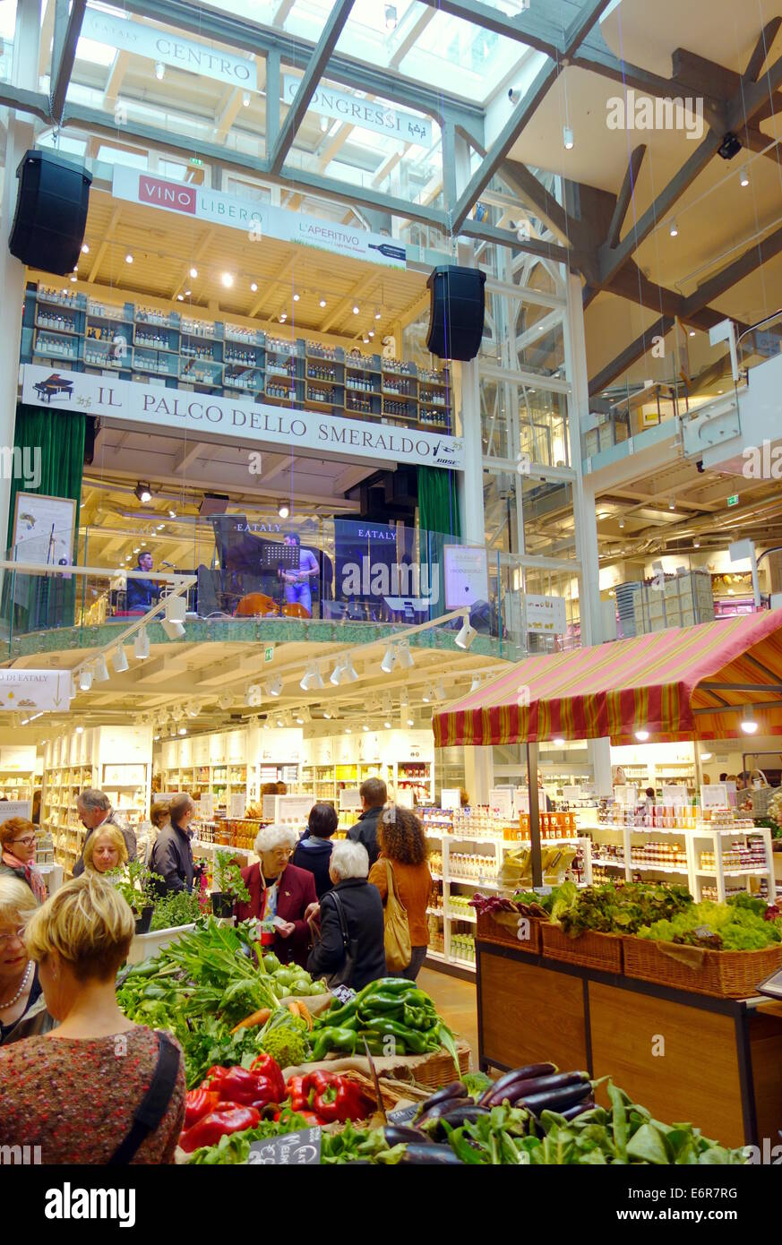 The interior of Eataly supermarket in Milan, Italy Stock Photo - Alamy