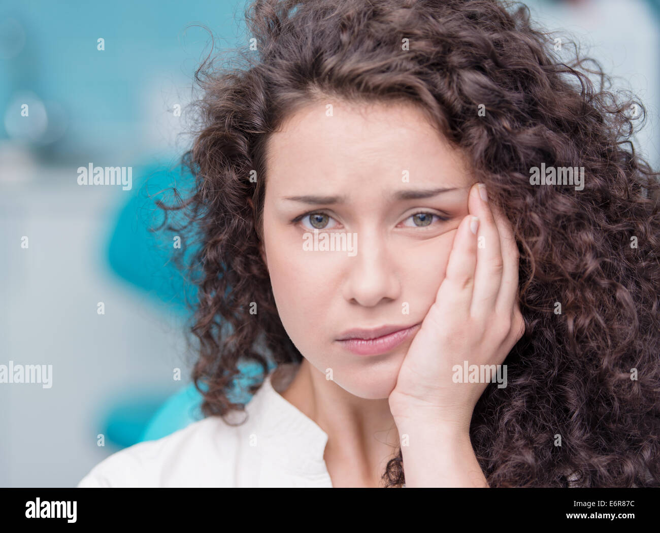 Young woman suffering from toothache Stock Photo - Alamy