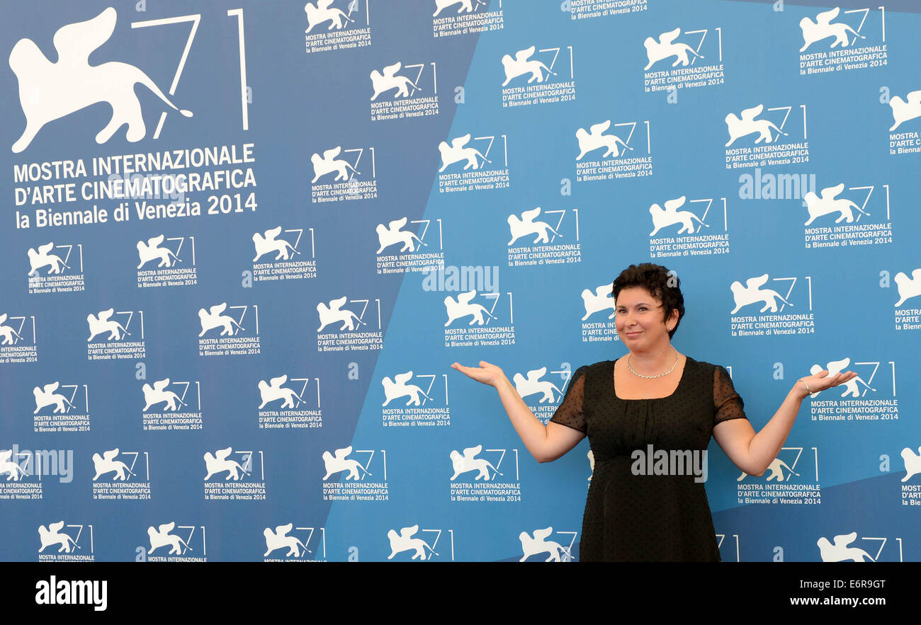 Pose during photo call hi-res stock photography and images - Alamy