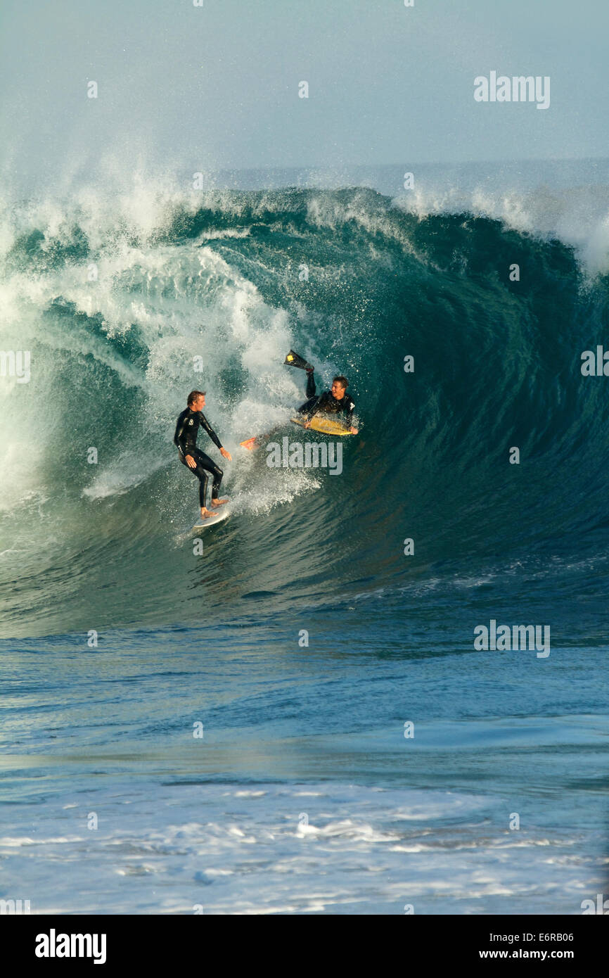 Breaks for surfers hi-res stock photography and images - Alamy