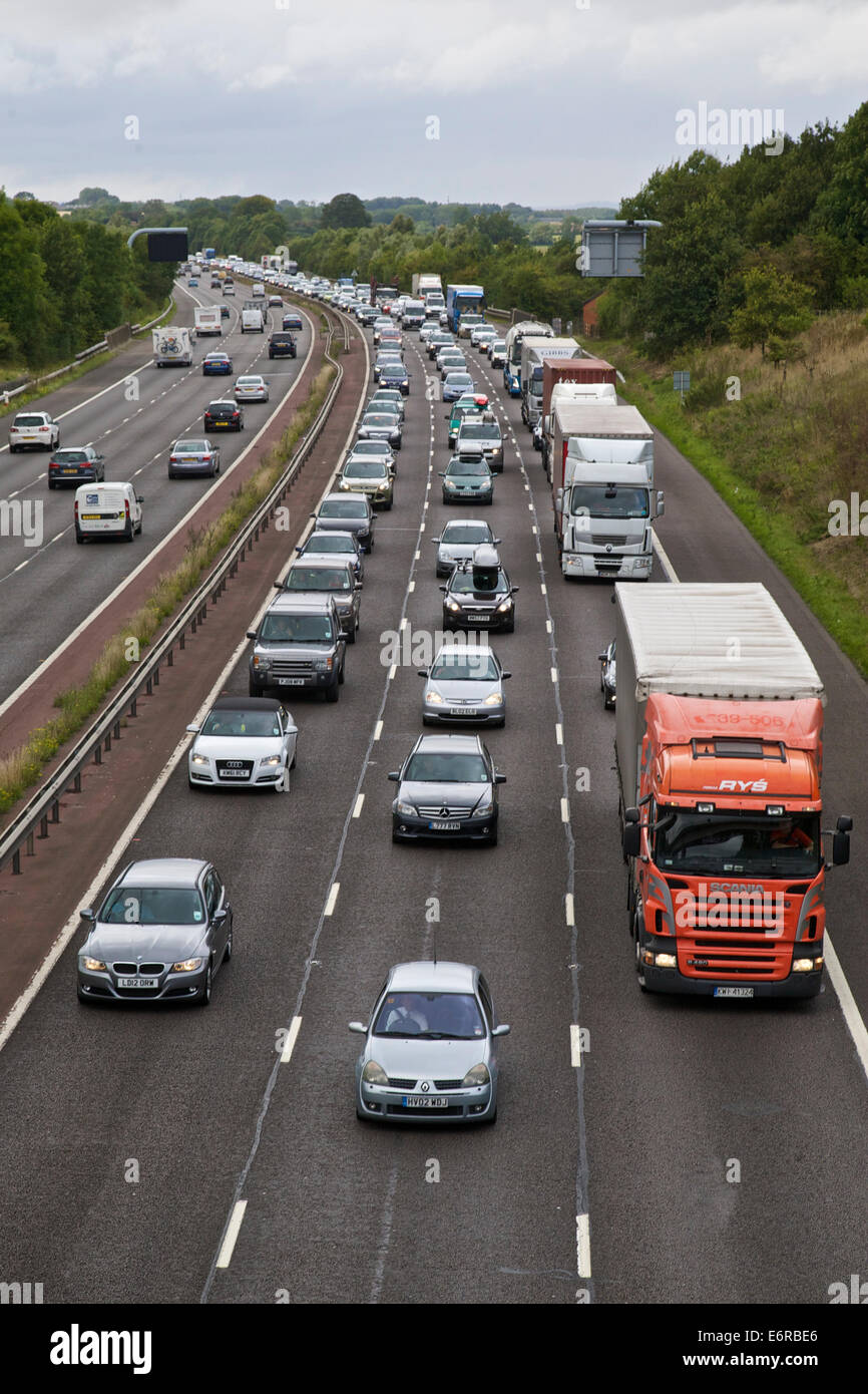 M40 brackley hi-res stock photography and images - Alamy