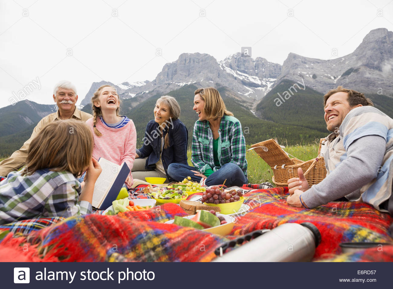 Picnic in the open hi-res stock photography and images - Alamy