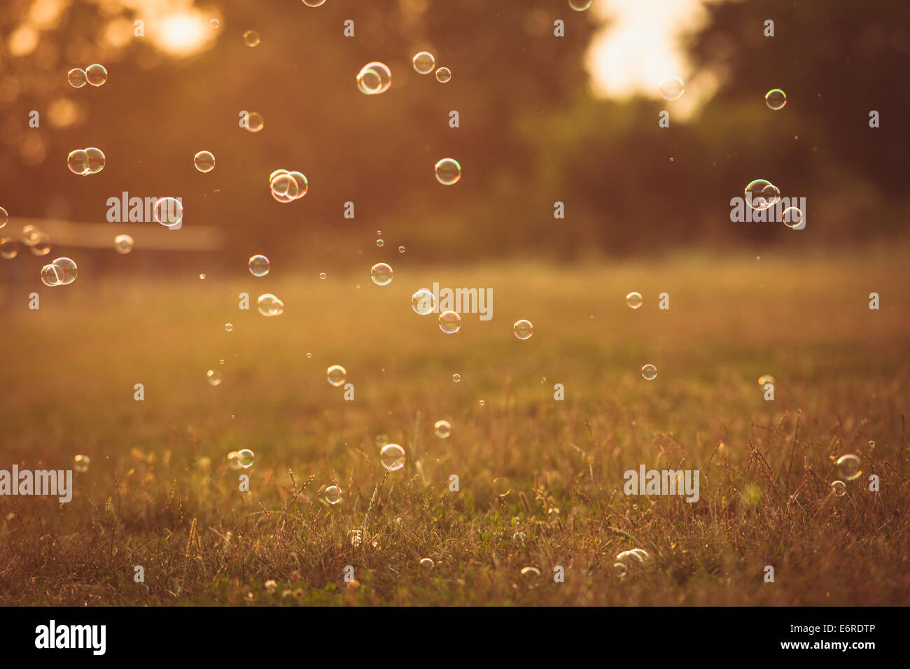 Bubbles drop hi-res stock photography and images - Alamy
