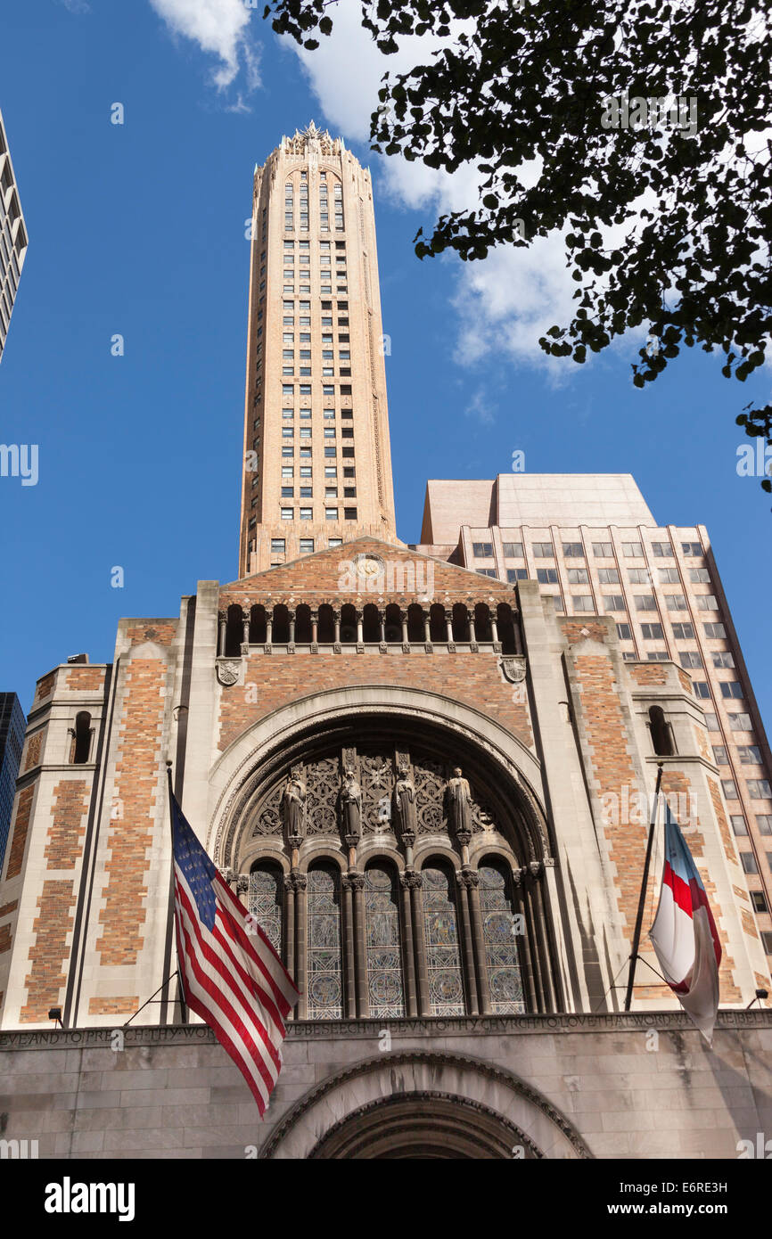 Saint Bartholomew’s Church, Park Avenue, and General Electric Building ...