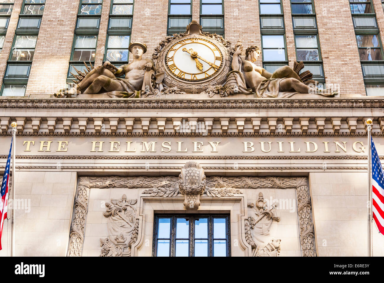 The Helmsley Building, name and clock above entrance, 230 Park Avenue ...