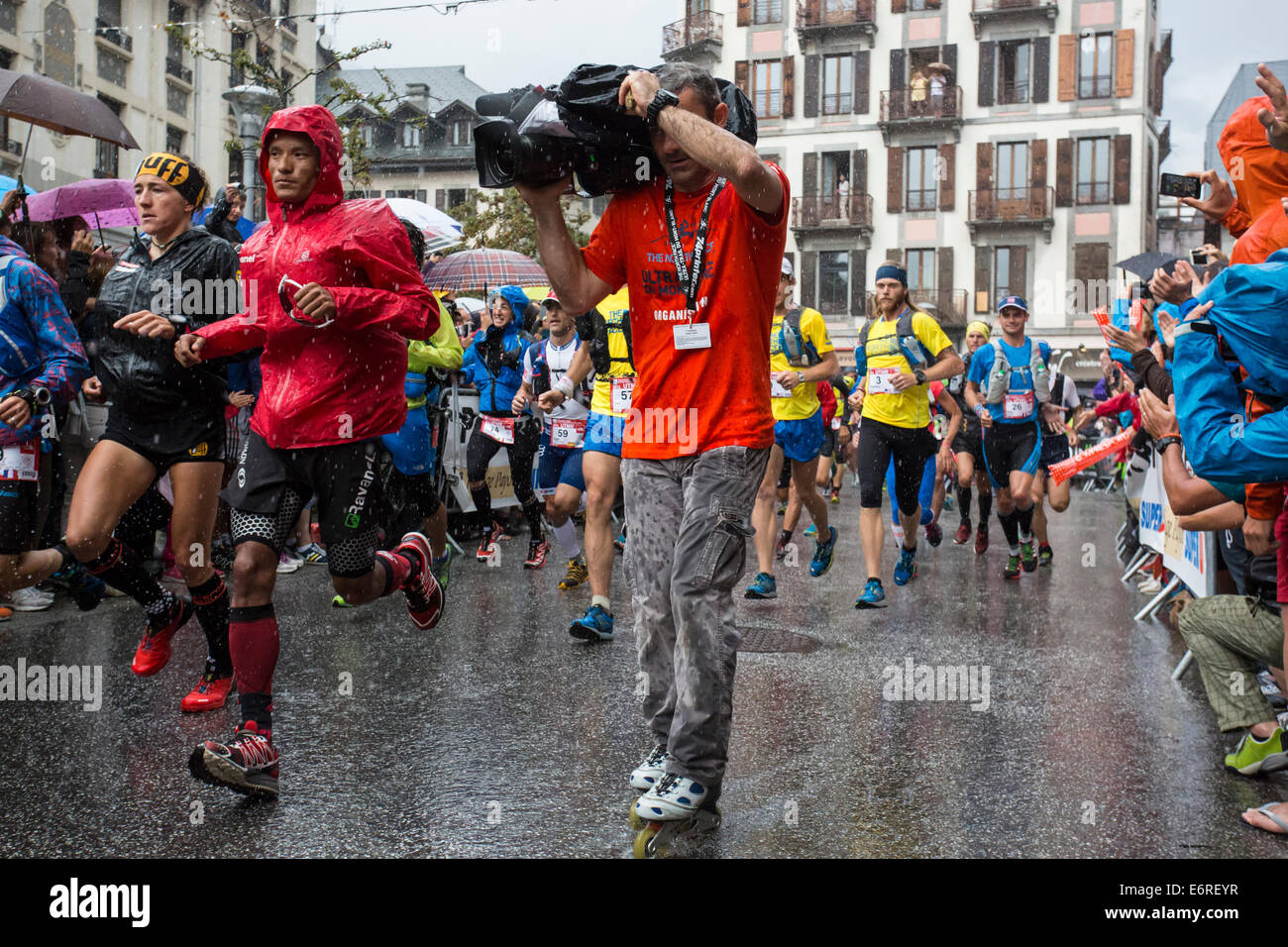 Chamonix, Mont Blanc, France. 29th Aug, 2014. The UTMB started in the ...